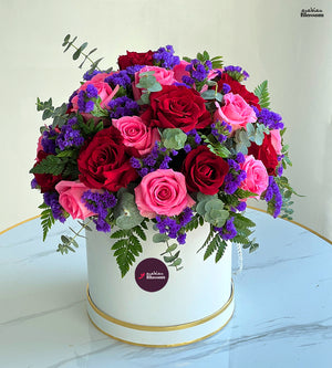 Mix of Roses & Statice In a Box